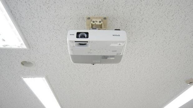 名古屋会議室 錦店 第4会議室 WiFi プロジェクター 最大54人利用可【室料20%オフ】 の写真6