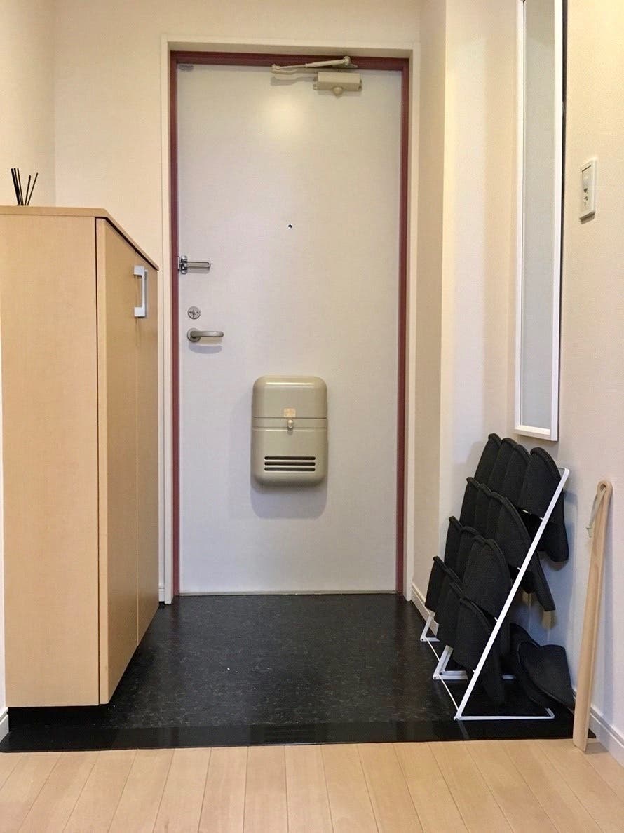 【千葉駅西口すぐ】無料光WIFI！日当たり良好！40インチモニタ/カリルーム千/完全個室/施術台の写真15