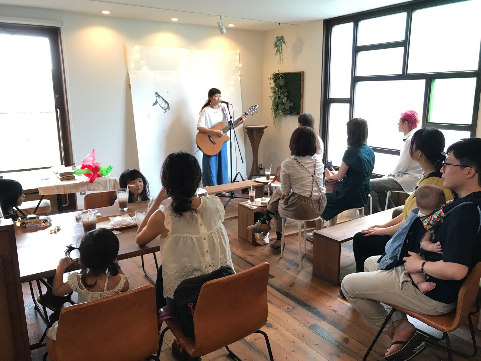 充実のキッチン設備でパーティーや撮影会が人気。カフェ空間でのライブやギャラリーにも。　の写真4