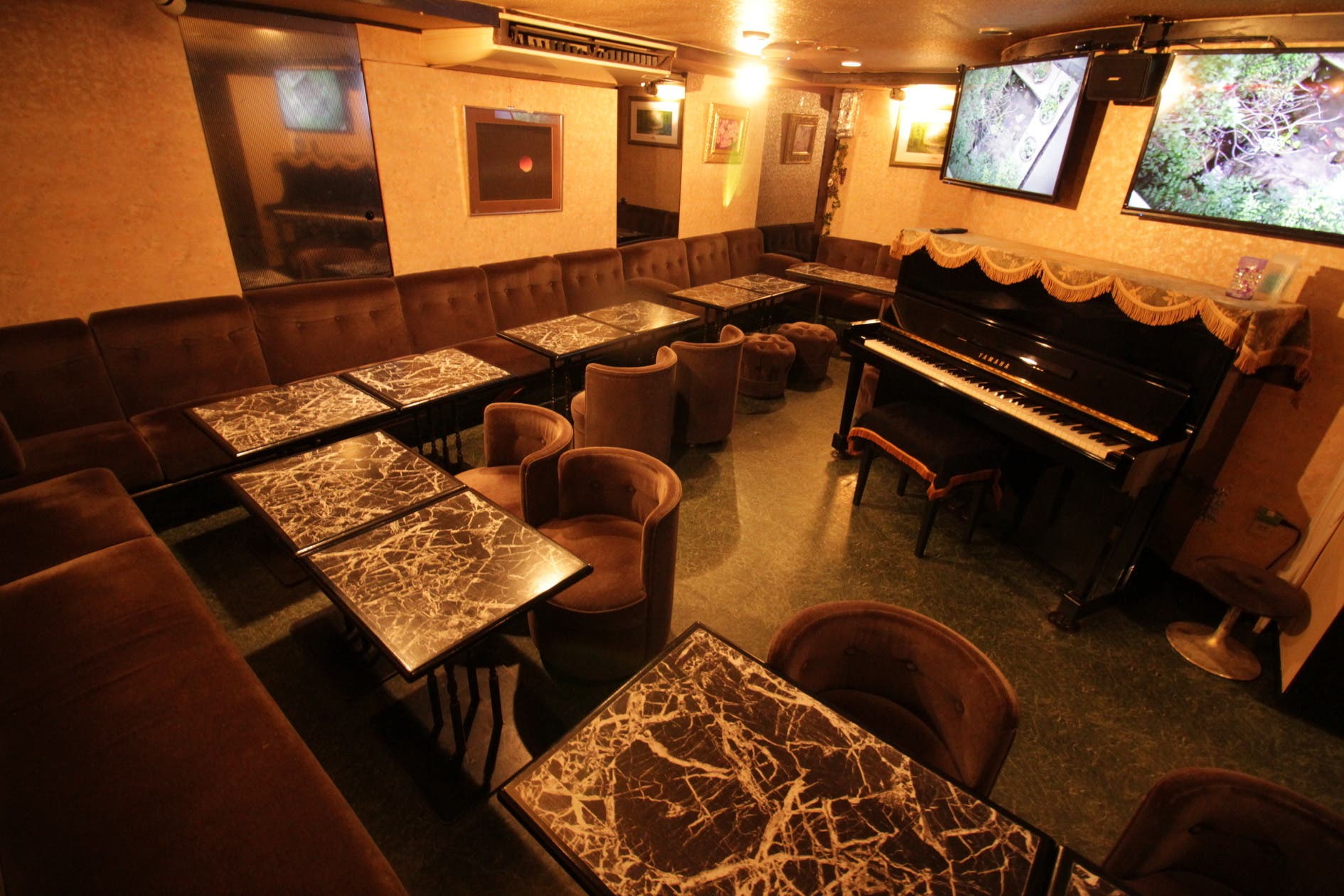 スペモ🏠《The銀座deラウンジ_ラベンダー》銀座のクラブを貸切しよう！#無料カラオケ#ラウンジ#バーの写真8