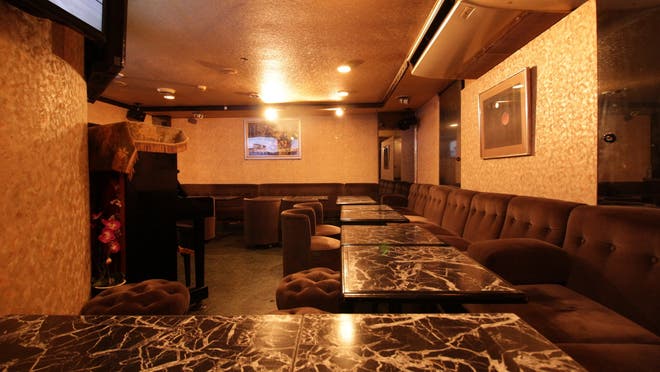 スペモ🏠《The銀座deラウンジ_ラベンダー》銀座のクラブを貸切しよう!#無料カラオケ#ラウンジ#バーの写真9