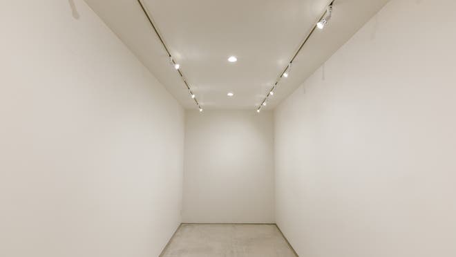 自分で本格的なスタジオ撮影ができます。ヘアメイクスペース完備で安心!専門的な機材などレンタル可能。の写真3