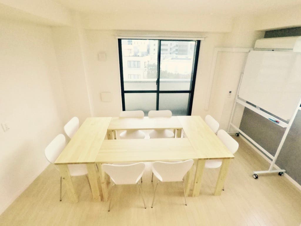 【千葉駅西口すぐ】無料光WIFI！日当たり良好！40インチモニタ/カリルーム千/完全個室/施術台の写真10