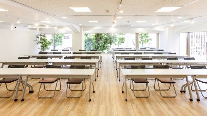 【外苑前・表参道】駅近5分・キッチン設備充実・自然光が入る開放的なスペースの写真3