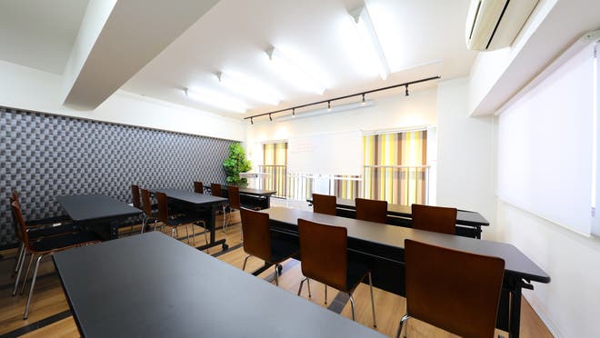 施設名貸し会議室SakurAroom 最大28名(椅子のみ)名古屋駅徒歩5分の好立地!通常24名、最大28名の写真3