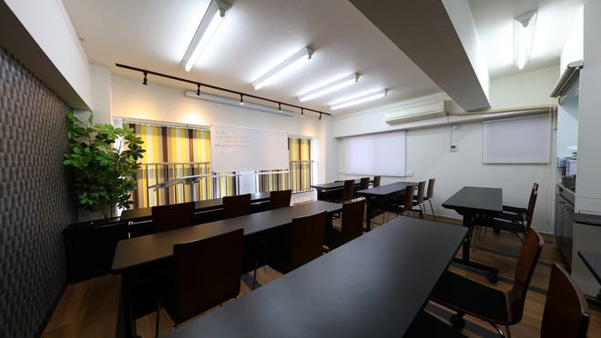 施設名貸し会議室SakurAroom 最大28名(椅子のみ)名古屋駅徒歩5分の好立地!通常24名、最大28名の写真4