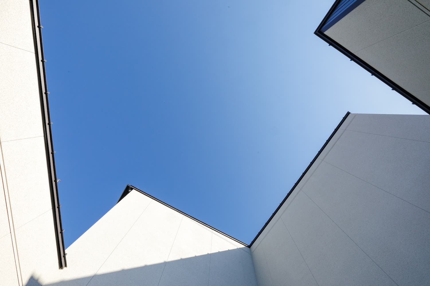 自分で本格的なスタジオ撮影ができます。ヘアメイクスペース完備で安心！専門的な機材などレンタル可能。の写真11