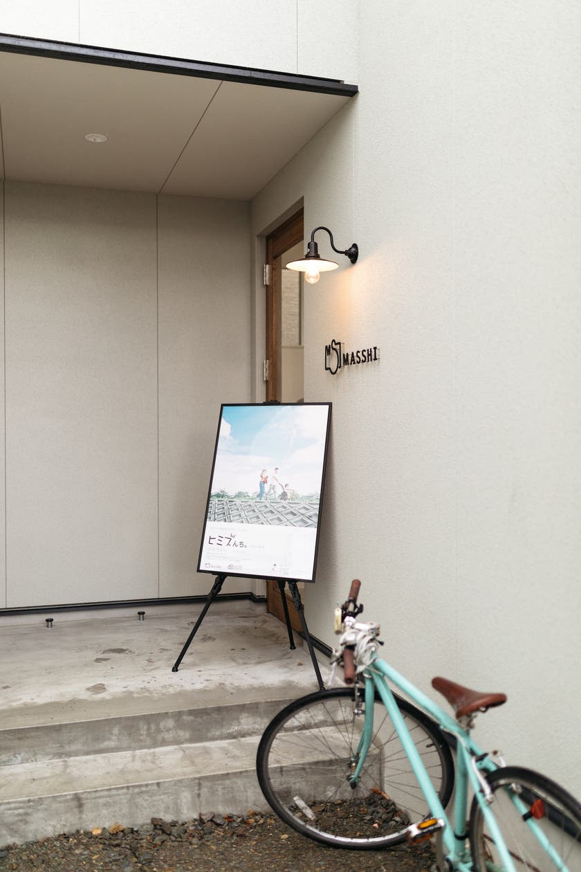 自分で本格的なスタジオ撮影ができます。ヘアメイクスペース完備で安心！専門的な機材などレンタル可能。の写真13