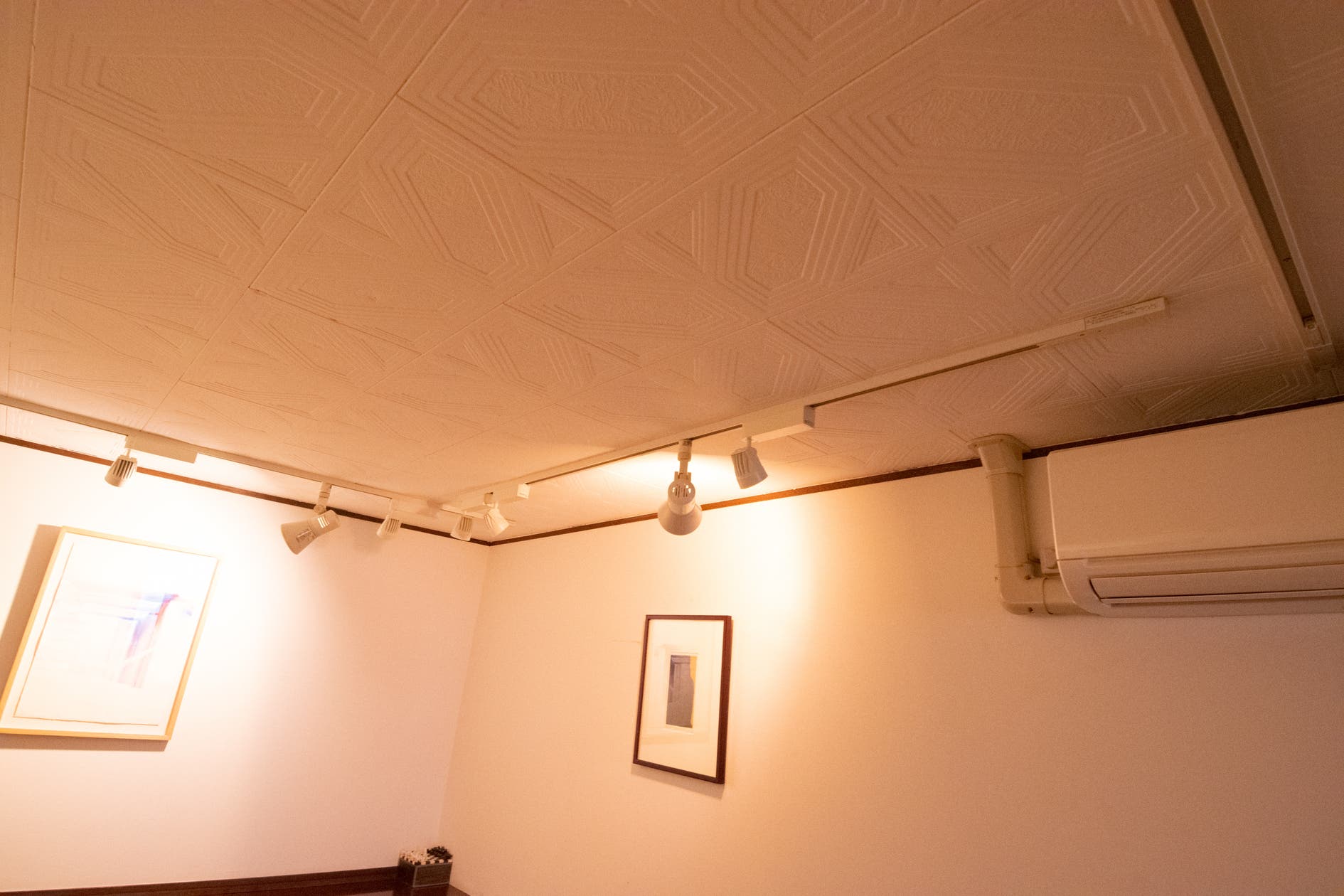 落ち着いた展示スペース！イベント利用もできます！の写真8