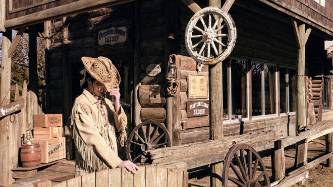 ウエスタンスタイルの牧場をまるまる貸しきってドローンの撮影など ( 屋内 + 屋外 )の写真7