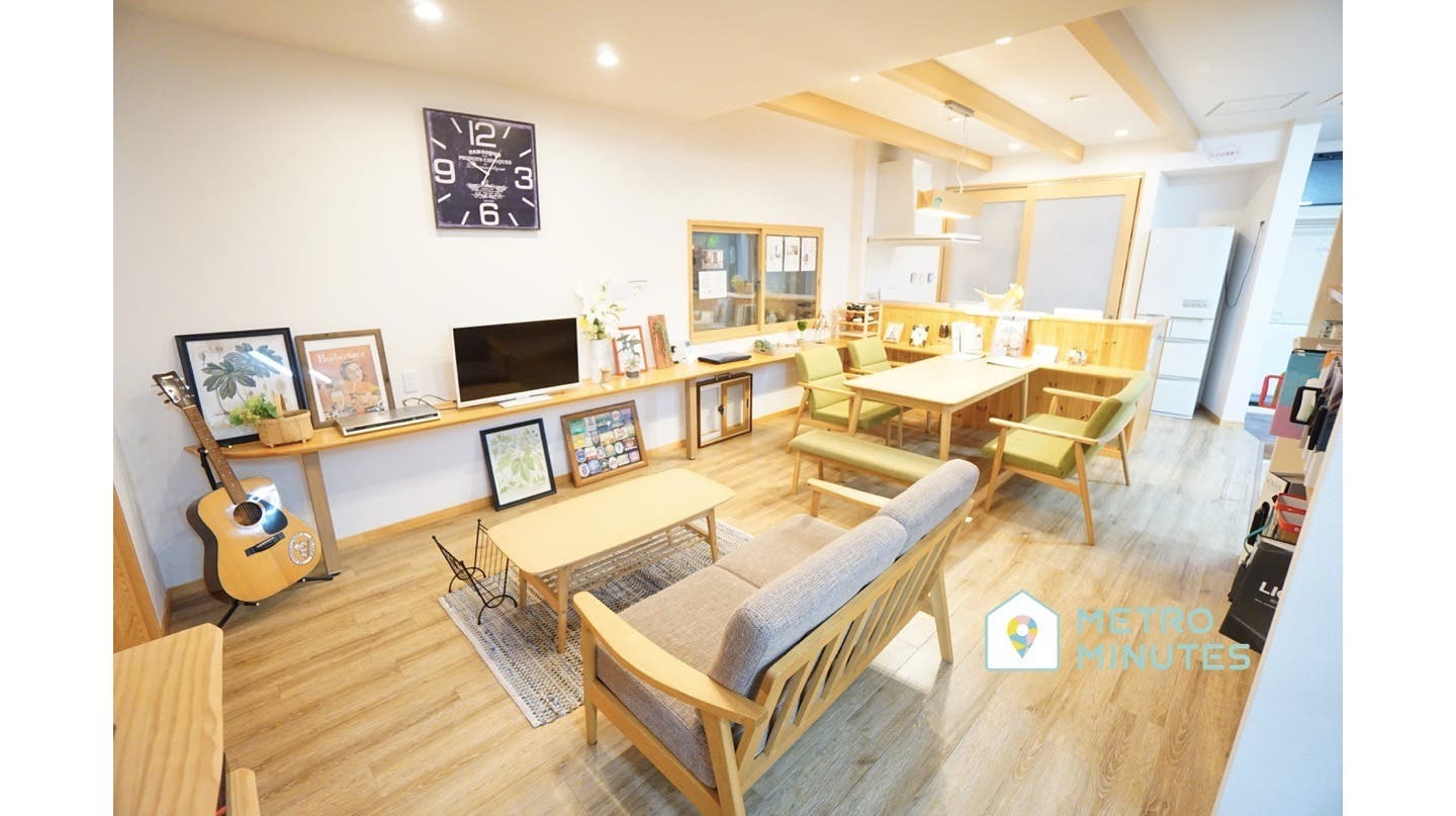 ＜MANIKA日進SR/B＞⭐️4名収容⭐日進駅より車で5分♪少人数の会議や勉強会に！！の写真1