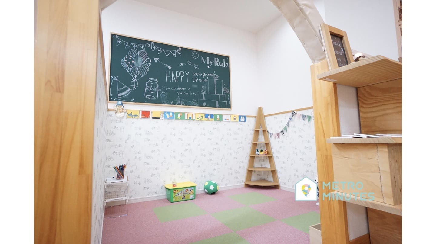 ＜MANIKA日進SR/B＞⭐️4名収容⭐日進駅より車で5分♪少人数の会議や勉強会に！！の写真7