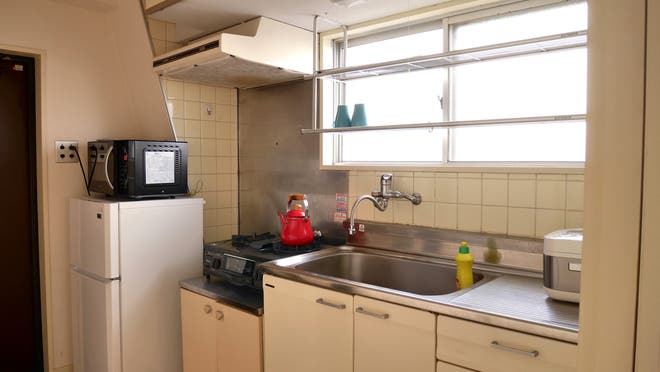 【阿佐ヶ谷駅徒歩1分・新宿8分】忘年会、クリスマス/バルコニー/明るい角部屋。の写真3