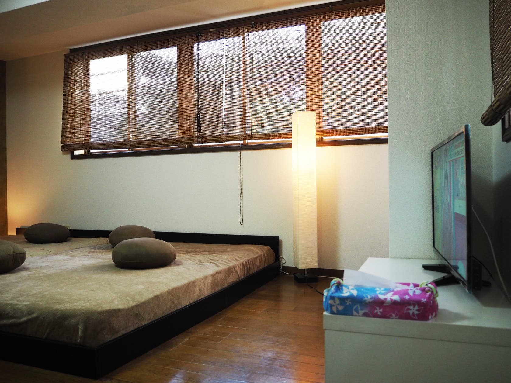 東新宿駅から徒歩30秒　特大まったりスペース/最大6名/空気清浄機ありの写真2