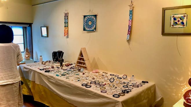 赤羽駅から徒歩3分のギャラリースペース。作品展、グループ展開催や物作りのワークショップなどに使用できます。の写真2