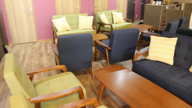 キッチン付きフラットスペース!誕生日会・ママ会・撮影会・アコースティックライブ・会議利用などに!の写真6