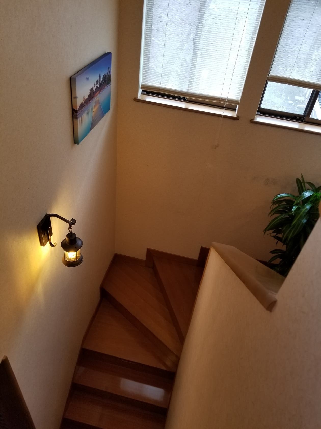 セラピー専用ルーム「アロマ、整体、リラクゼーションなど」電動ベットの写真5