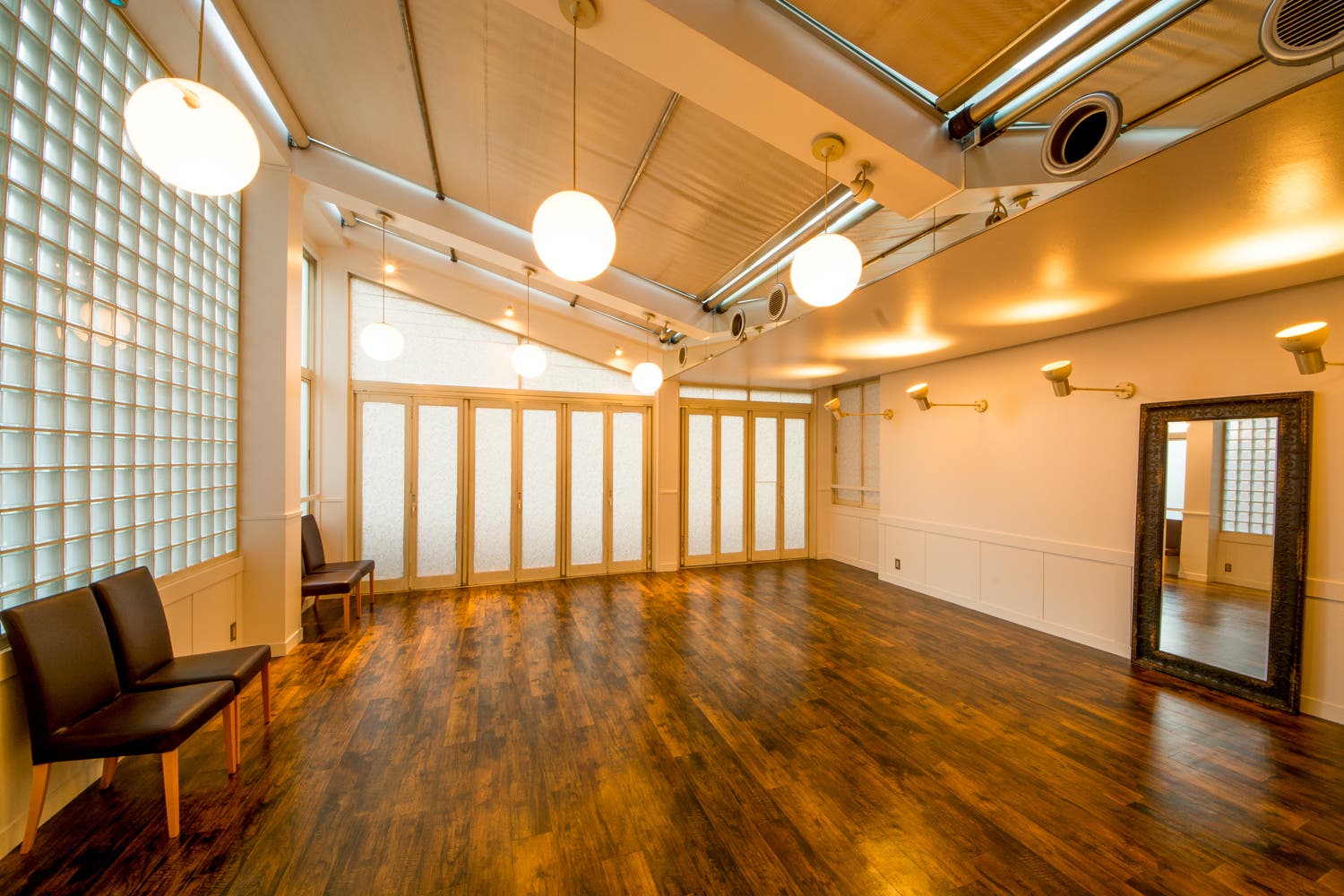 2F控室 (最低利用時間3時間)の画像1