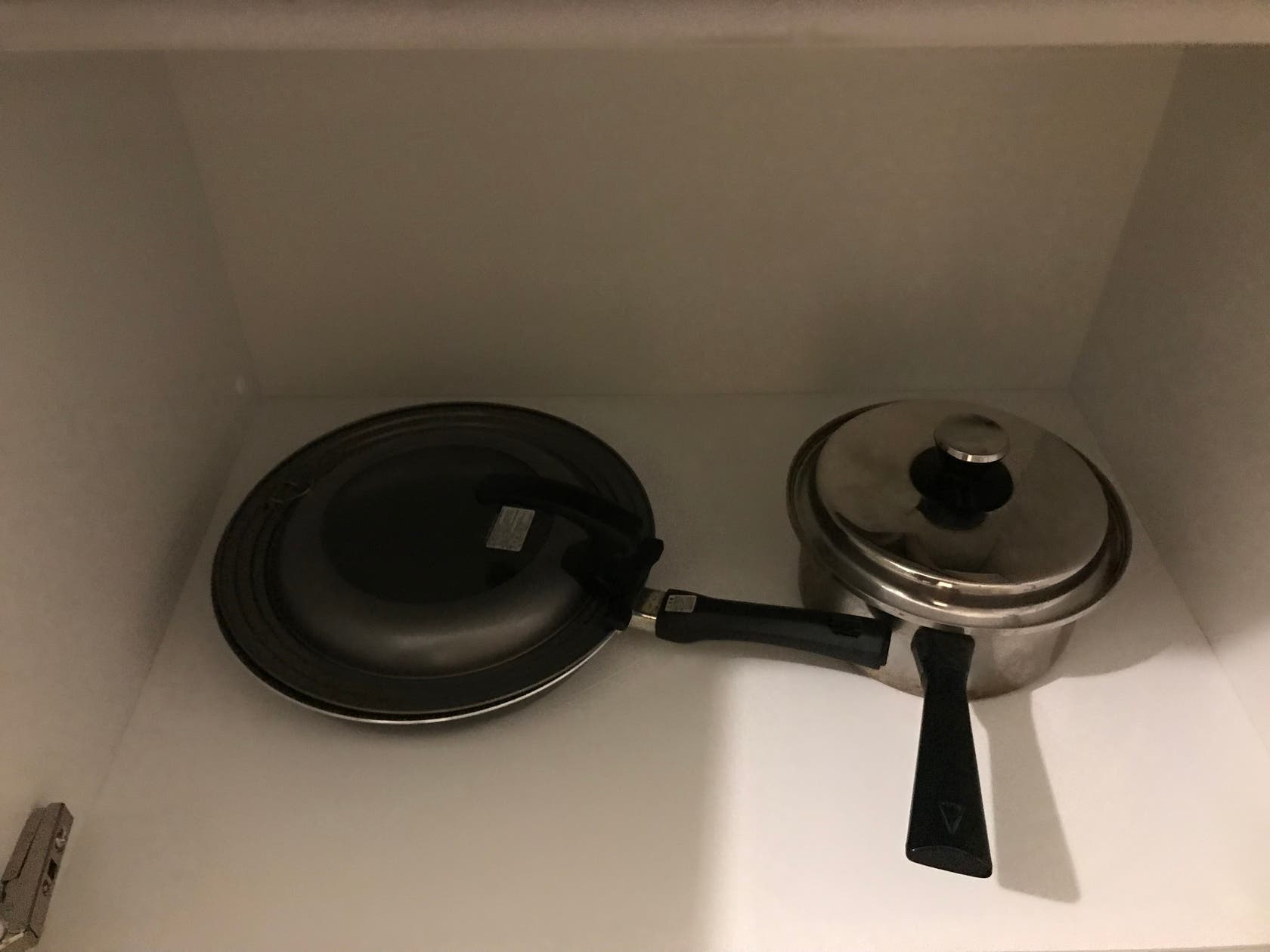 【中央通A】広々キッチン、60インチテレビ、DVD(Blu-ray)プレーヤーあり、貸会議室にも！の写真6