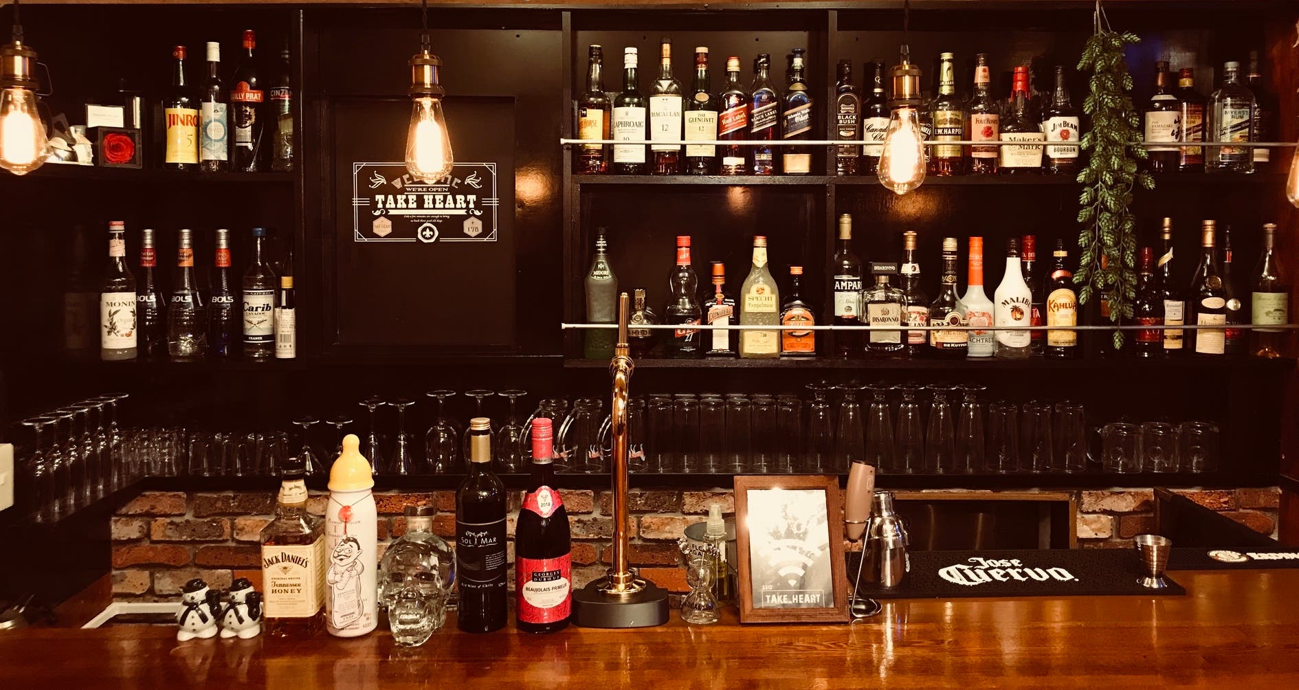 見晴らし良好の２Fカフェバー。各種パーティー、撮影会、会議利用などに！の写真9