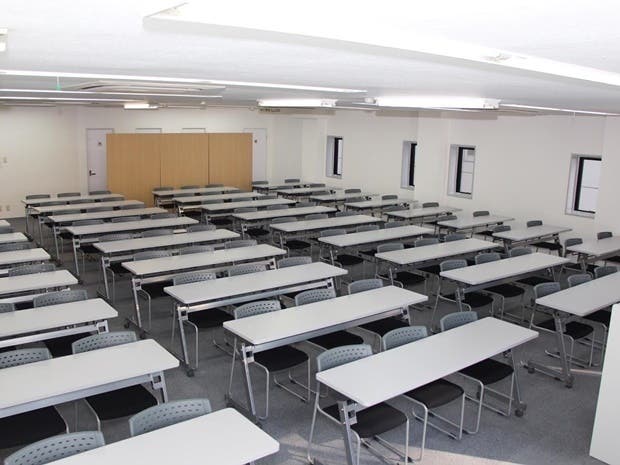 名古屋会議室　名古屋VIP貸し会議室名古屋駅前店　大会議室（4階）の写真1