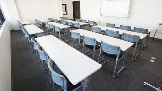 名古屋会議室 名古屋VIP貸し会議室名古屋駅前店 セミナールーム9Bの写真1