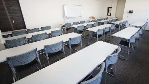 名古屋会議室 名古屋VIP貸し会議室名古屋駅前店 セミナールーム9Bの写真3