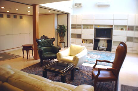 俯瞰撮影楽な吹き抜け　コンクリート打ちっ放しの地下　街並みが見渡せる屋上の写真5