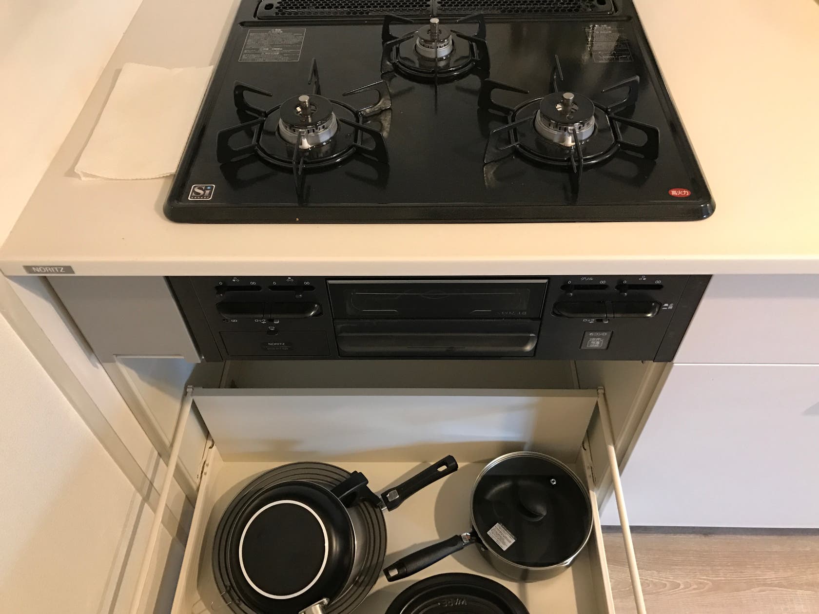 【中央通B】時々お貸しします、広々キッチン、60インチテレビ、の写真5