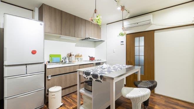 【京橋・蒲生4丁目】キレイ大きな一軒家!少人数のパーティ 料理教室 ゲーム会 レッスン セミナー 撮影!(キッチン、バスルーム付の写真1