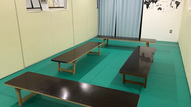 コンパクトな多目的スペース。畳なので裸足で運動ができます。の写真2