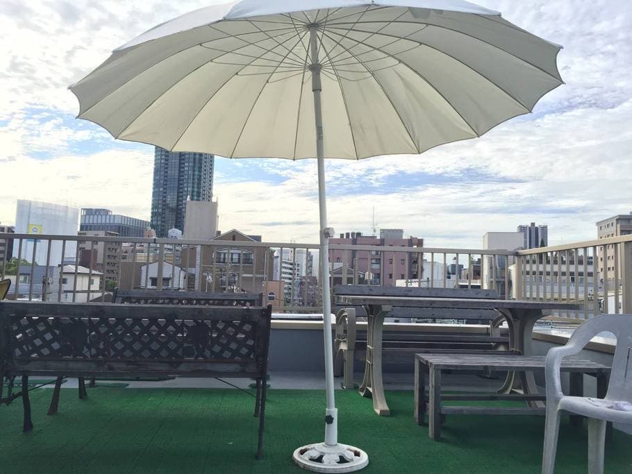 フリースペースのlivingと繋がるおおきなバルコニーの写真9