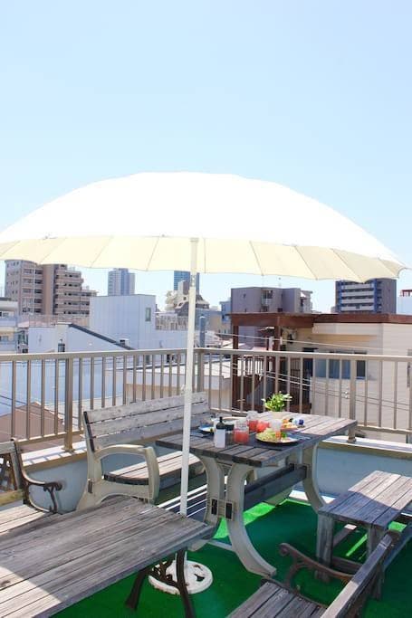 フリースペースのlivingと繋がるおおきなバルコニーの写真15