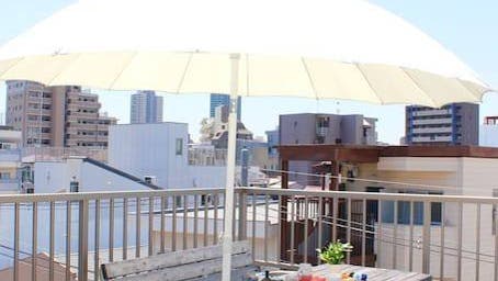 フリースペースのlivingと繋がるおおきなバルコニーの写真15