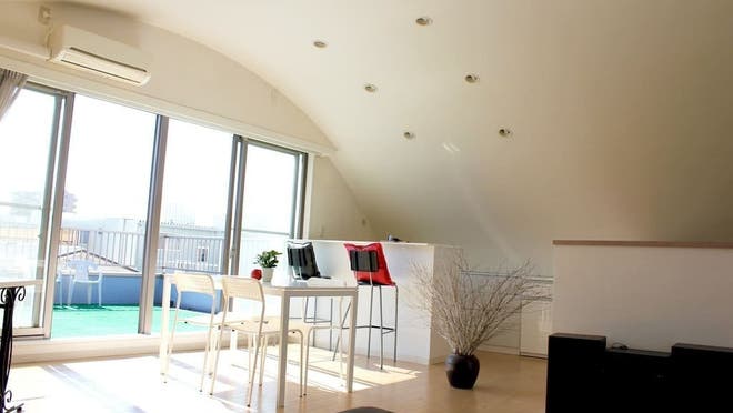 フリースペースのlivingと繋がるおおきなバルコニーの写真16