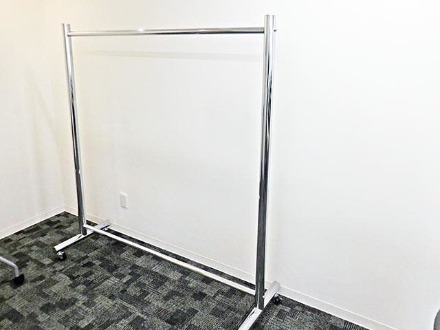 新橋・虎ノ門　65名収容貸し会議室　備品無料！セミナー・研修に！の写真11