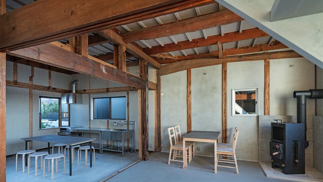 琵琶湖のほとりに建ち、四季の移ろいを感じてもらうことができるコミュニティスペース。の写真2