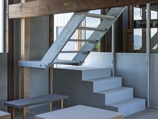 琵琶湖のほとりに建ち、四季の移ろいを感じてもらうことができるコミュニティスペース。の写真6