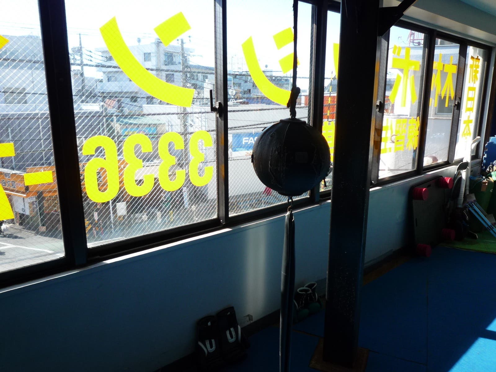 西武新宿線野方駅徒歩1分のボクシングジム　個人・グループトレーニング・ヨガや運動・撮影まで広々50坪、夜間もご利用できます。の写真7