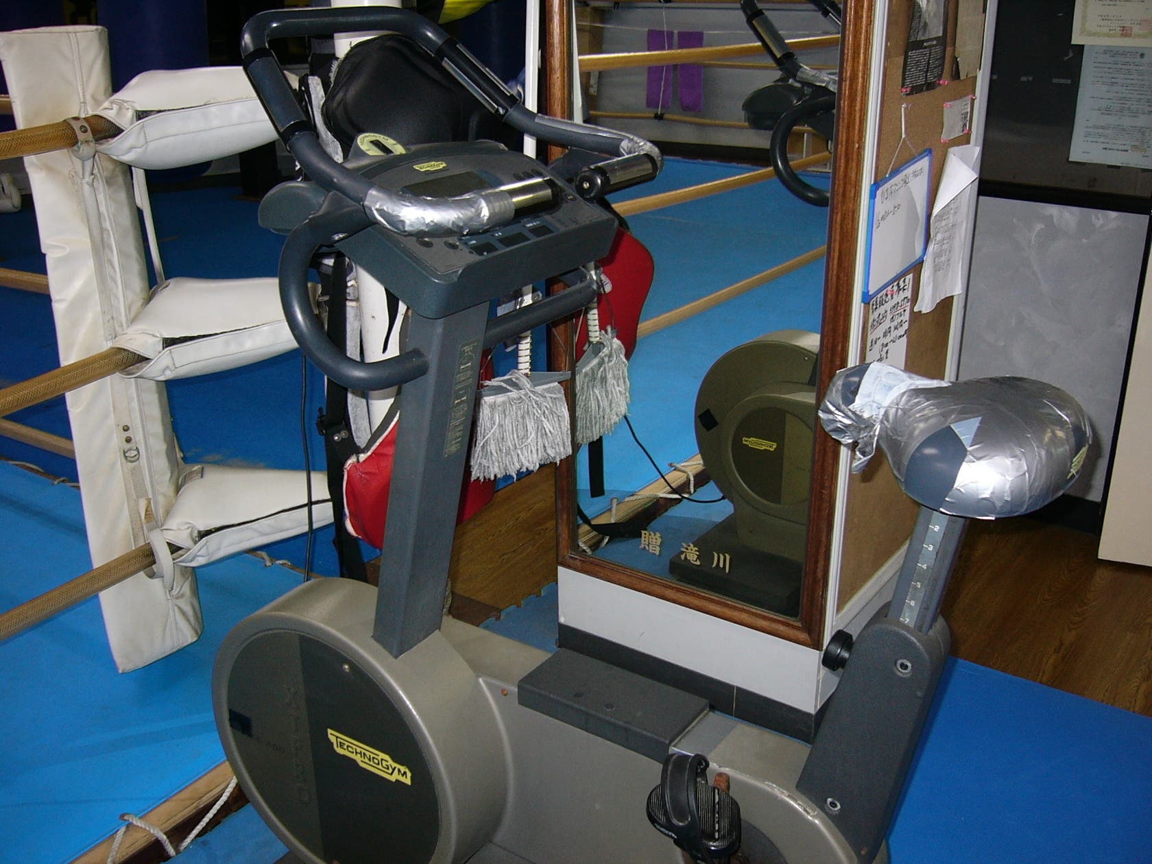 西武新宿線野方駅徒歩1分のボクシングジム　個人・グループトレーニング・ヨガや運動・撮影まで広々50坪、夜間もご利用できます。の写真8