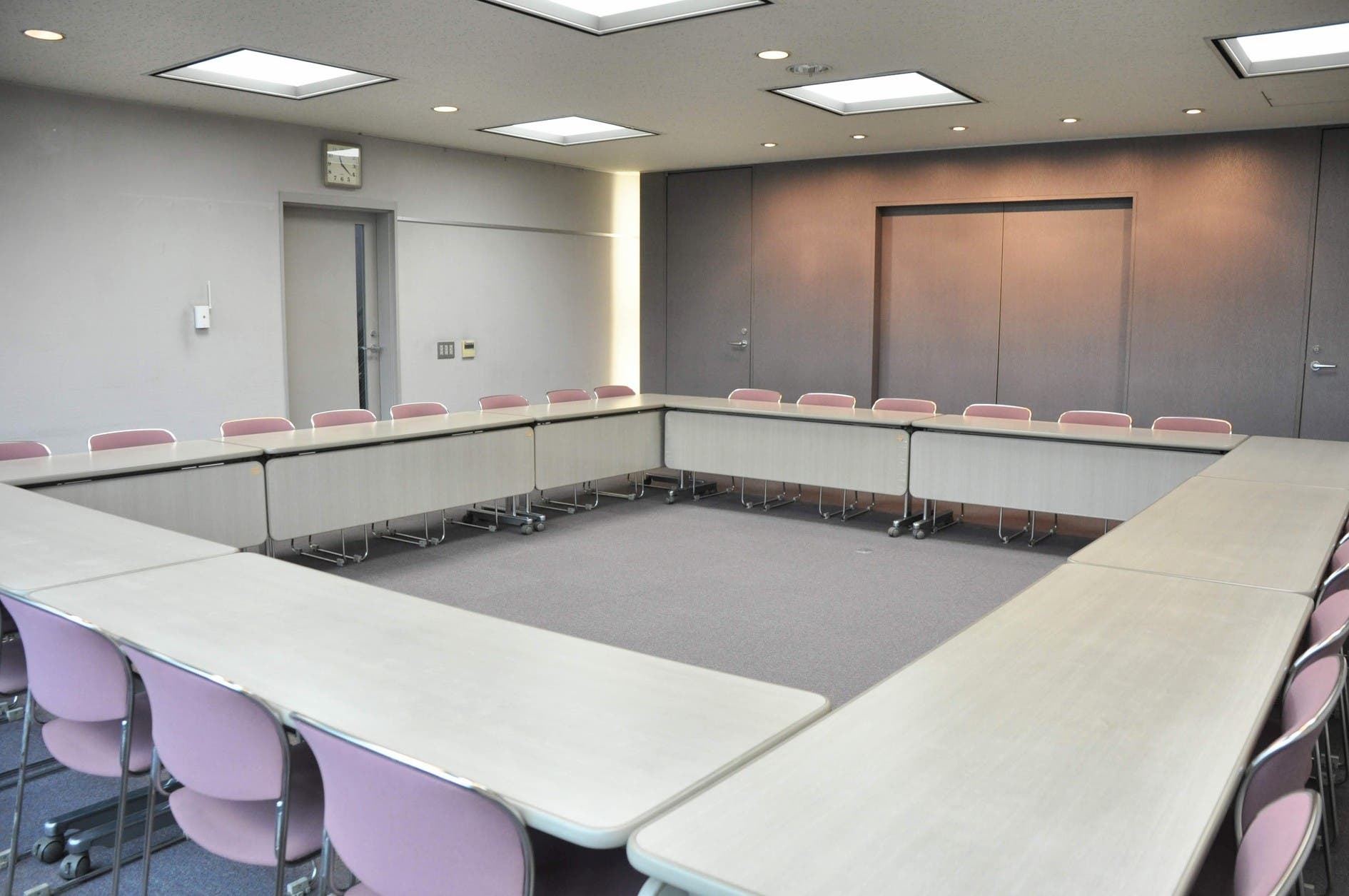 【後楽園】眺めのいい窓がある貸会議室。高級感があり落ち着いています(30名様収容)の写真7