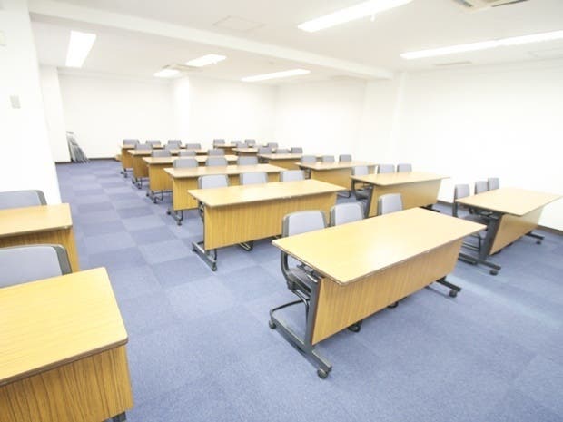 名古屋会議室　フォーティーンヒルズセンタービル名古屋栄店　第1会議室の写真1