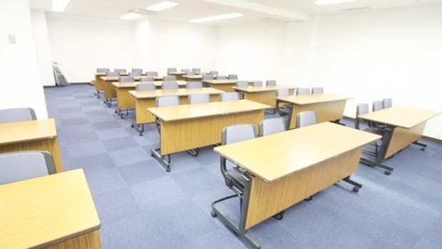 名古屋会議室 フォーティーンヒルズセンタービル名古屋栄店 第1会議室の写真1