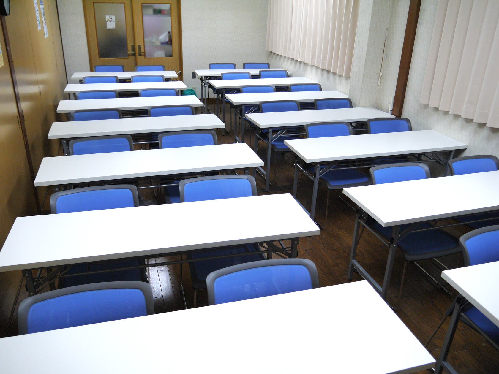 【駐車場あり】セミナー、ワークショップ、会議室、貸し教室として最適なセミナールーム【大阪空港から15分】の写真5