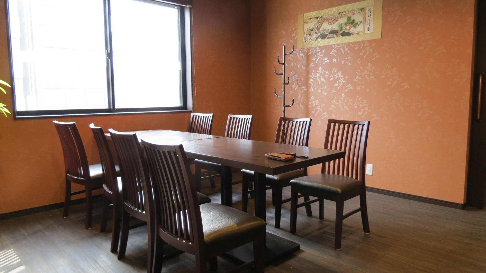 食事会・誕生日会・ママ会・会議、コスプレ撮影などに生かせるスペース、トイレ、収納付きの写真12