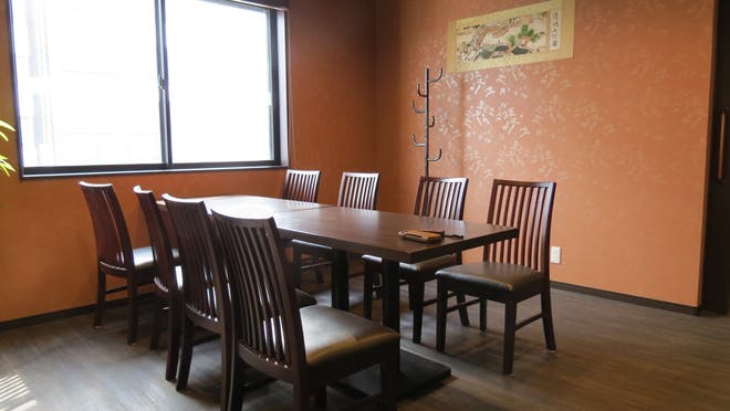 食事会・誕生日会・ママ会・会議、コスプレ撮影などに生かせるスペース、トイレ、収納付きの写真12