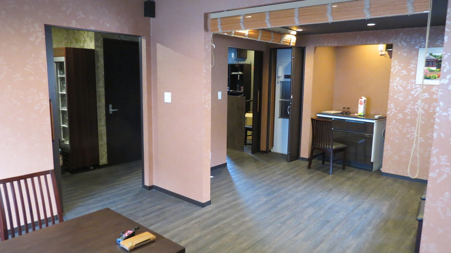 食事会・誕生日会・ママ会・会議、コスプレ撮影などに生かせるスペース、トイレ、収納付きの写真13