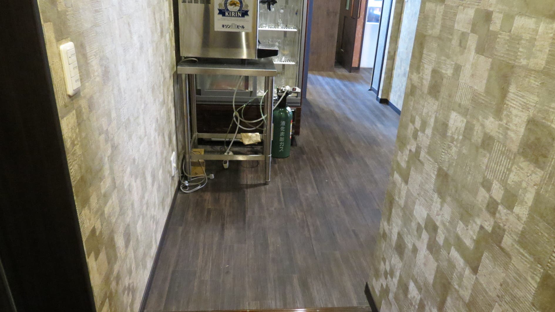 食事会・誕生日会・ママ会・会議、コスプレ撮影などに生かせるスペース、トイレ、収納付きの写真20