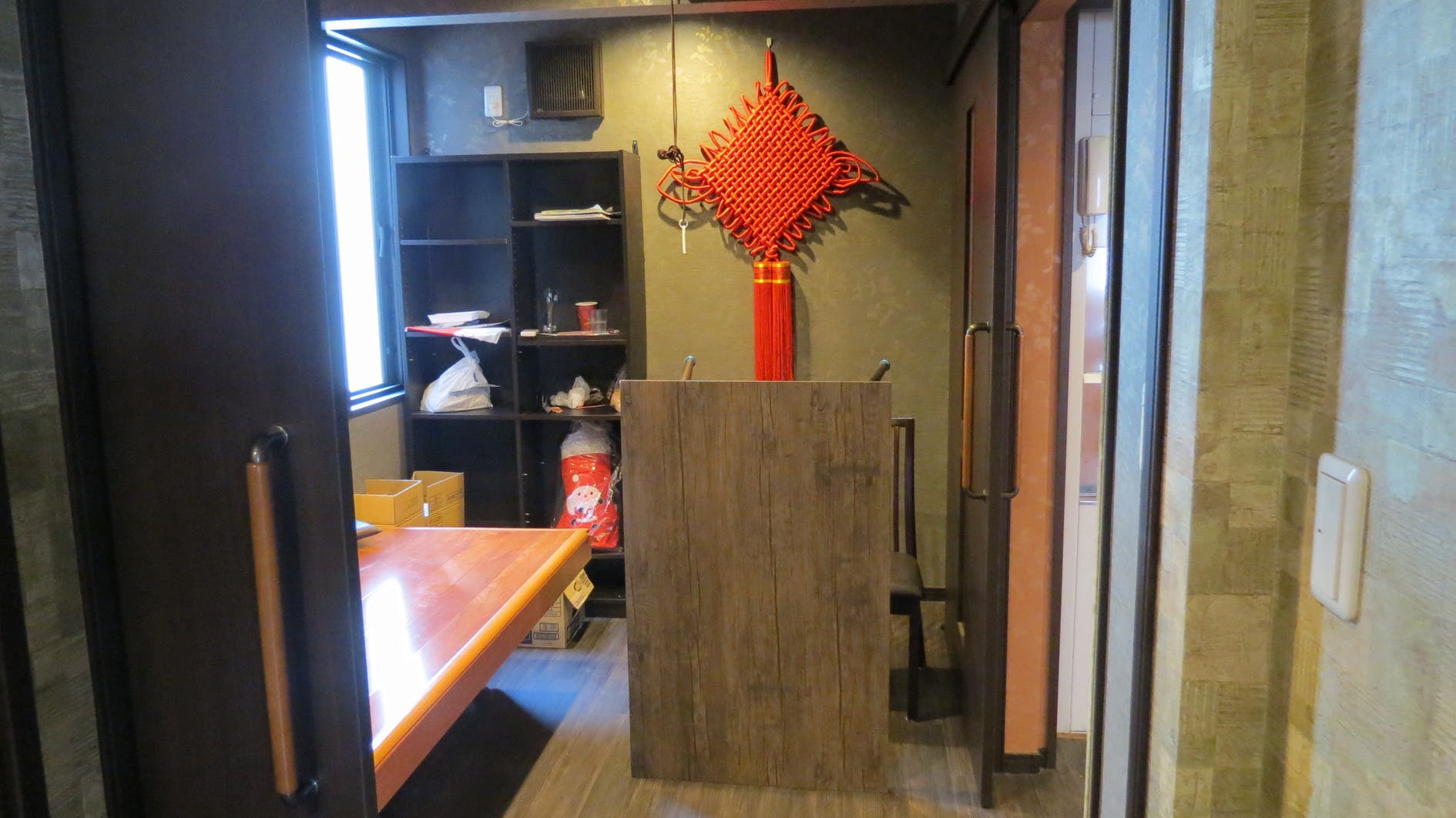 食事会・誕生日会・ママ会・会議、コスプレ撮影などに生かせるスペース、トイレ、収納付きの写真22