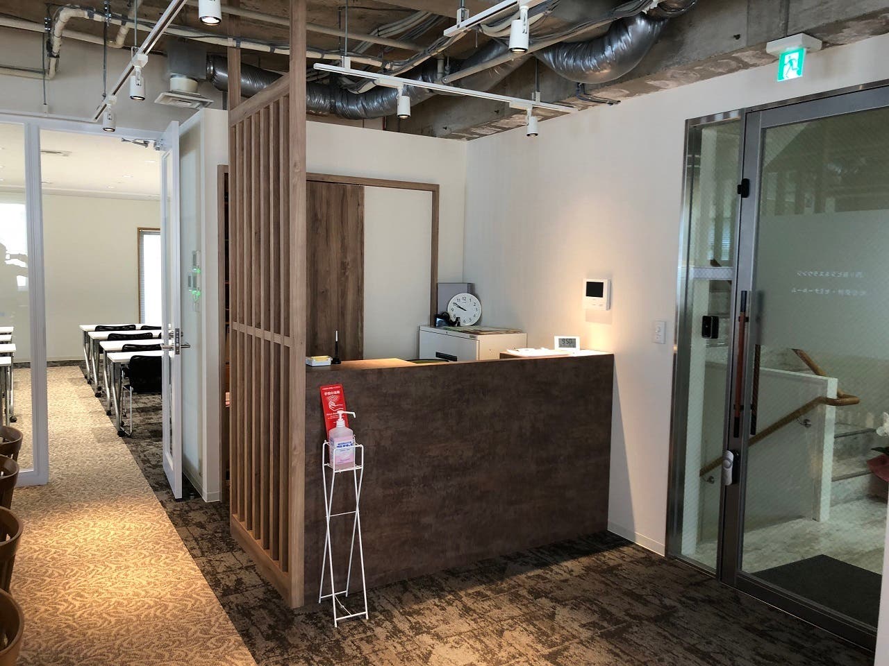 【四ツ谷駅徒歩4分】Wi-Fi・ホワイトボード完備のシンプルな会議室②！の写真5